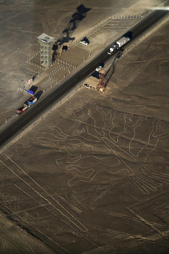 The Nazca Lines of Peru: Giant Geoglyphs That Can Only Be Seen From the ...