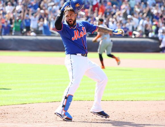 Omar Narvaez’s walk-off hit caps Mets’ ninth-inning rally in badly ...