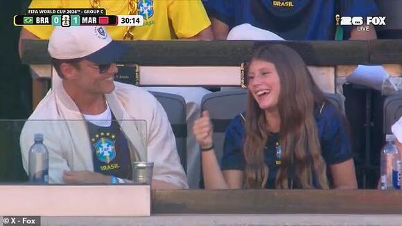 Tom Brady performs sweet handshake with daughter after rubbing ...