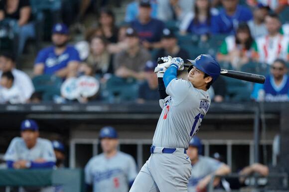 Dodgers bat boy saves $700M star Shohei Ohtani with incredible bare ...