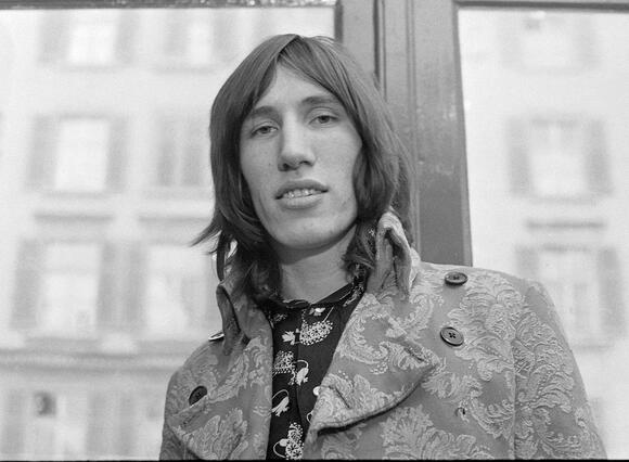 Roger Waters Net Worth 2025: The Wealth, Wrath, and Rock Legacy of Pink ...