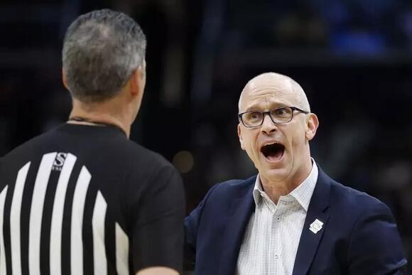Ref Breaks Silence on Dan Hurley Incident, Says ‘Nothing Happened’ Amid ...