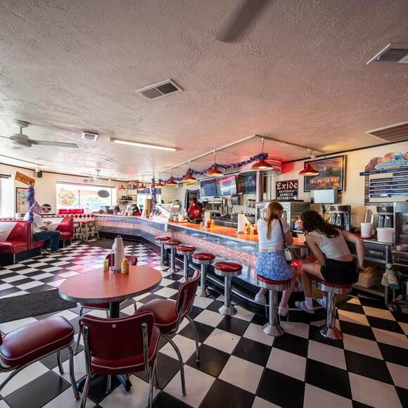 Wayne's Drive-In in Cedarburg: Retro Eats & Car Show Delights Opens for ...