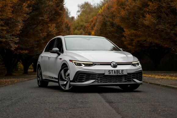 Looking Back: The 10 Most Reliable SUVs of 2025 - NewsBreak