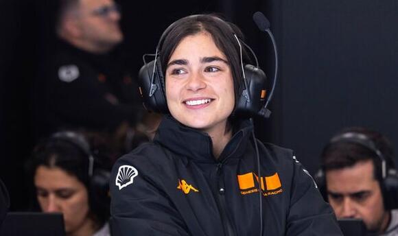Jamie Chadwick reveals 'ultimate goal' after history made before 24 ...