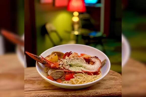 Boston Just Opened the Coolest Winter Experience - NewsBreak