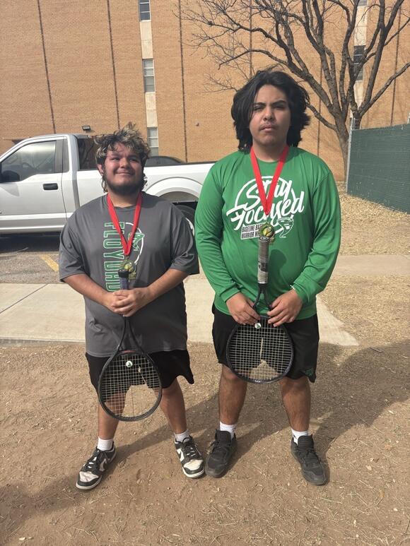 Floydada tennis team earns top spots in tournament - NewsBreak