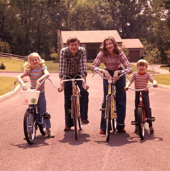 Vintage Photos Show the Long-Gone Everyday Family Life of the 1970s ...