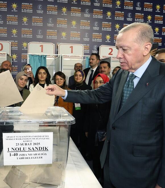 Recep Tayyip Erdoğan's Net Worth In 2025: The Controversial President ...