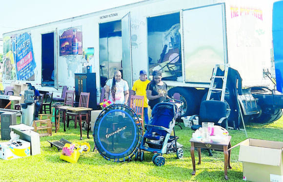 301 Endless Yard Sale features 10 Nash vendors