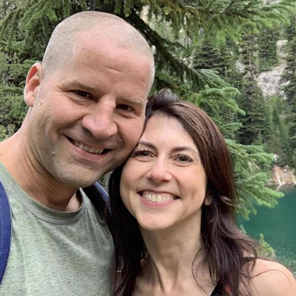 MacKenzie Scott's Net Worth 2025: Mind Blowing Divorce Fortune Explored ...