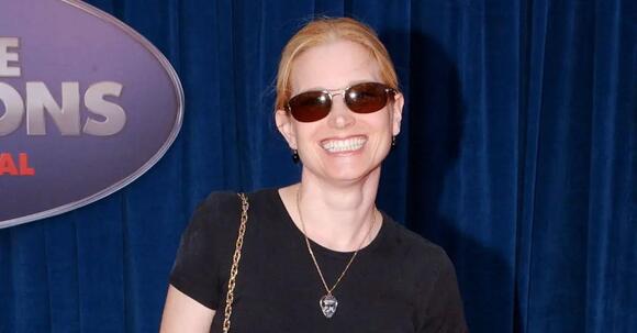 Bridget Fonda, 61, Looks Drastically Different as She Shows Off Body ...