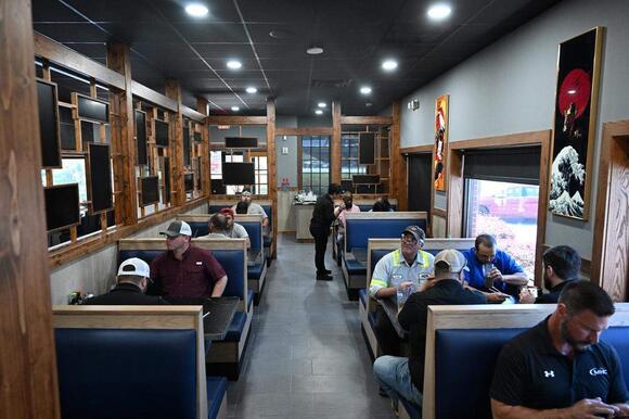 Hibachi, sushi & onion volcanoes. See inside new Japanese steakhouse in ...