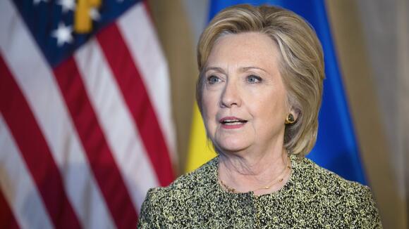 Viral post says Hillary Clinton is praising Trump’s second term. The ...