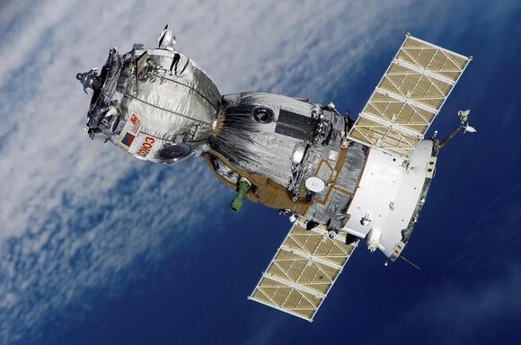 The Space Dust Problem: Why Tiny Micrometeoroids Are the Ultimate ...