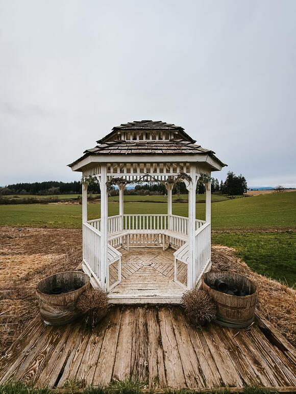 ‘LPBW’ Stars Zach and Tori Roloff Visit Family Farm for the First Time ...