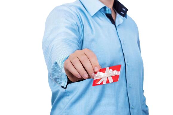 Physical Presents Or Gift Cards Which Do You Prefer - NewsBreak
