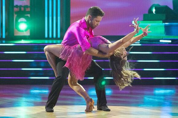 Danielle Fishel's DWTS injury could be linked to long-term health issue ...