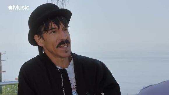 Red Hot Chili Peppers Singer Dated 14-Year Old Actress? - NewsBreak