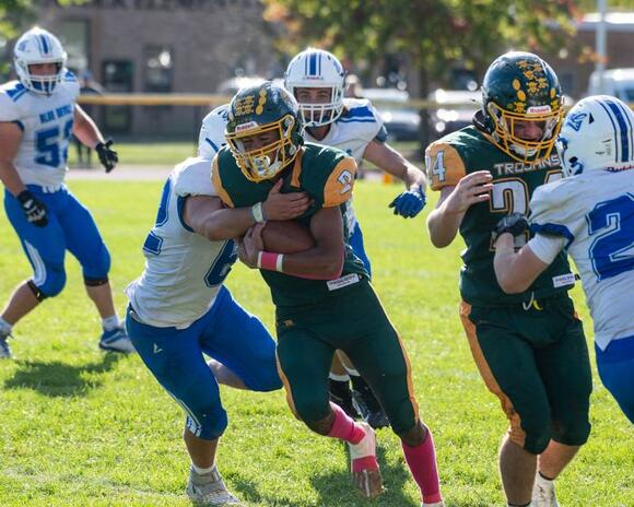 Football: Alexander beats Geneseo 38-0 in homecoming game