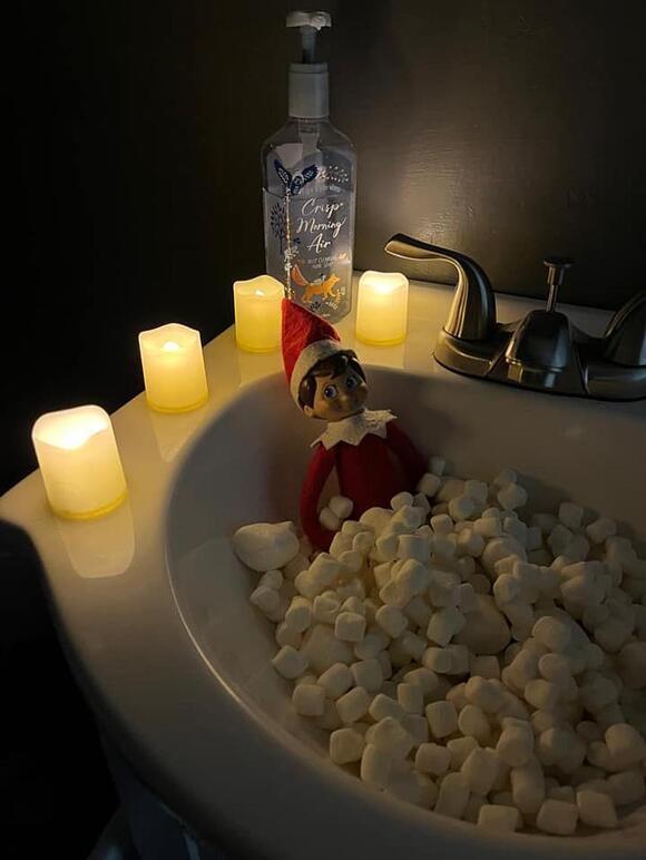 18 of Best CNY Elf on the Shelf Shots for Holiday Inspiration - NewsBreak
