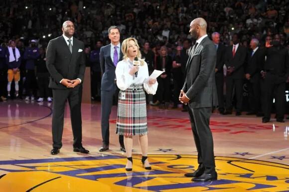 Jeanie Buss shares Kobe Bryant tribute just days after LeBron James ...
