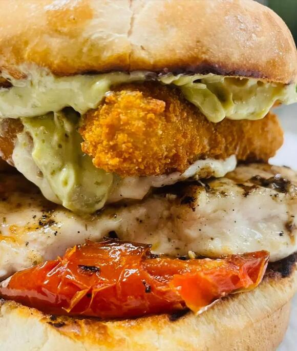 New Fish and Chicken Restaurant Opens in Derry - NewsBreak