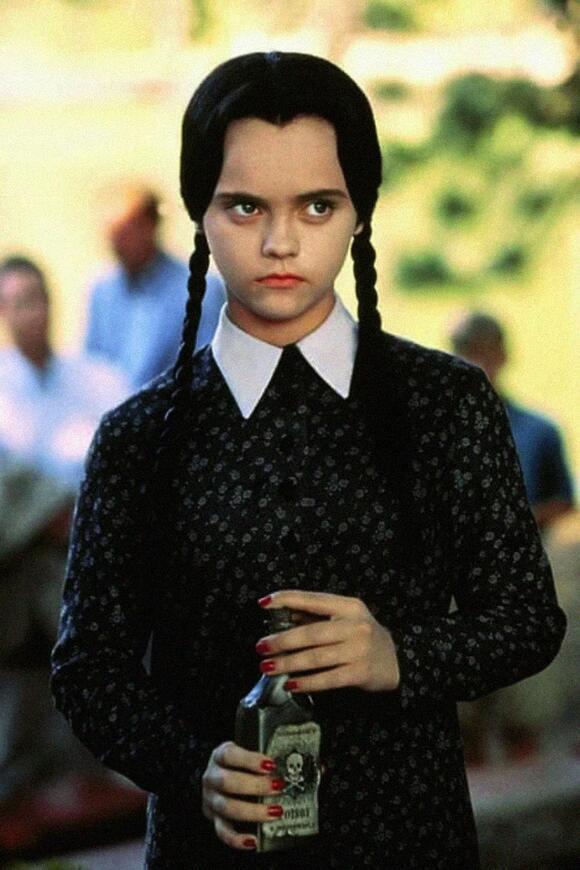 15 Stars Who Grew Up in the Spotlight - NewsBreak