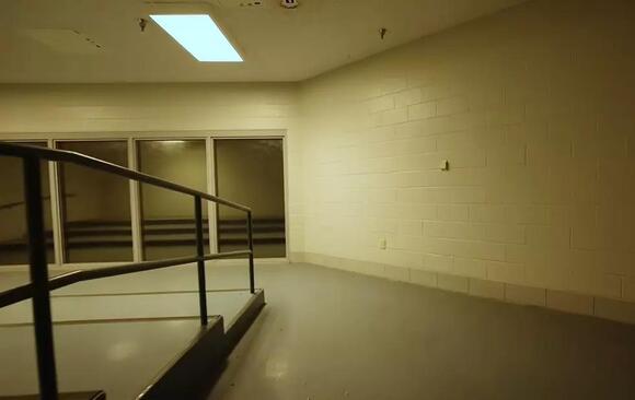 See Inside Creepy Illinois Execution Site Empty for 13 Years - NewsBreak