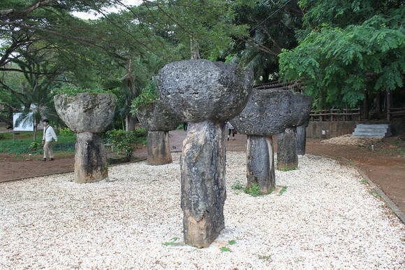 Guam’s Ancient Latte Stones: Megaliths, Myths, and Oceanic Engineering ...
