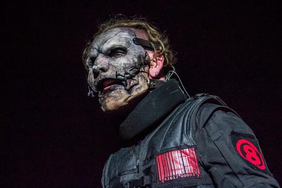 Slipknot Members Confirm Unreleased Album Look Outside Your Window For ...