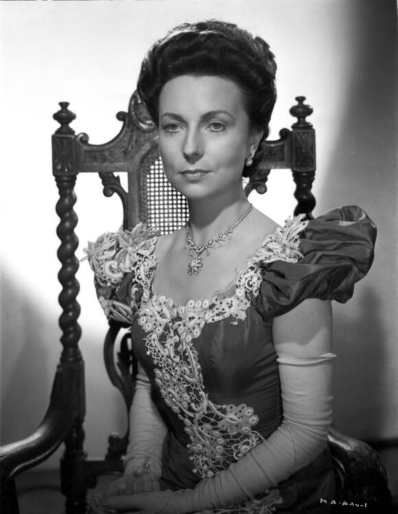 A 'Bewitched' Birthday Memory of Agnes Moorehead: The Fiery Film-TV ...