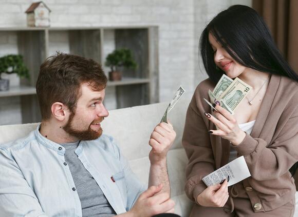 Is Love in a Downturn? 8 Dating Trends Experts Are Calling a ...