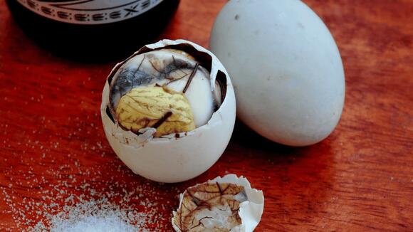 5 "Disturbing" Foods From Around the World That Might Shock You - NewsBreak