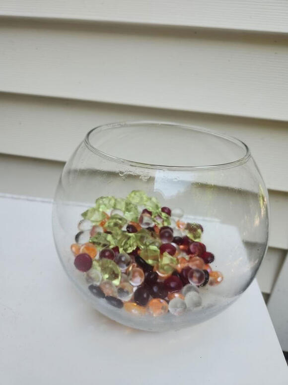 🎁 Freebies Up for Grabs in Concord — Tiles, Shelves & More - NewsBreak