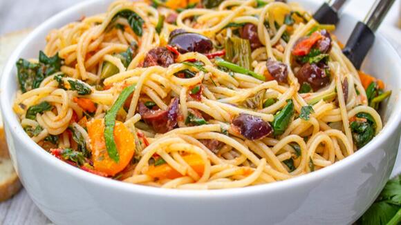 15 Crowd-Pleasing Spaghetti Recipes for Any Night of the Week - NewsBreak