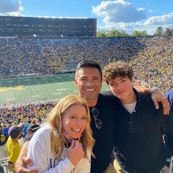 ‘Live’: Why Kelly Ripa Missed Son Joaquin’s First Broadway Performance ...
