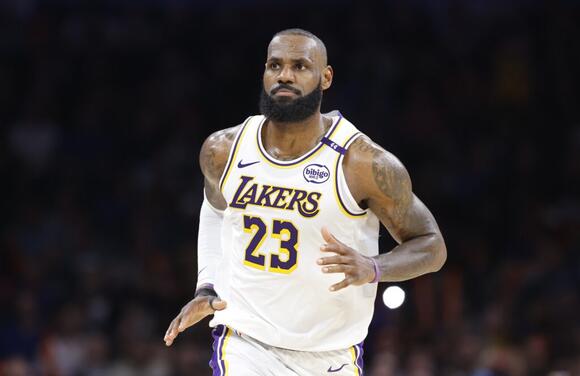 Shams Charania Drops Major Truth Bomb On LeBron James’ NBA Future Following Devastating Playoff ...