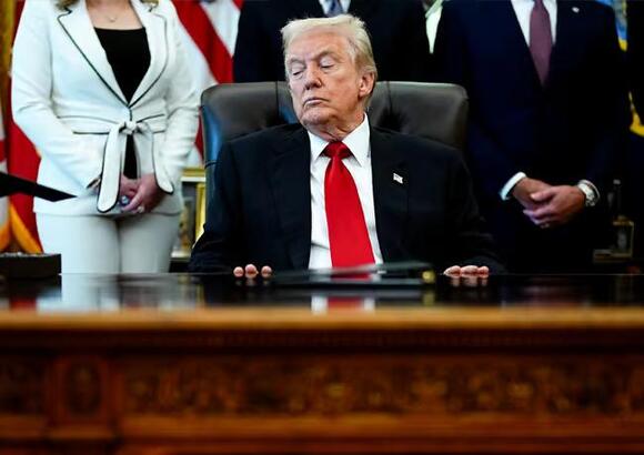 The Internet Is Calling Donald Trump 'Sleepy Don' After Viral Clip ...