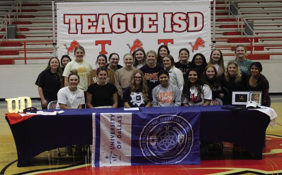 Mathis signs with University of Dallas - NewsBreak