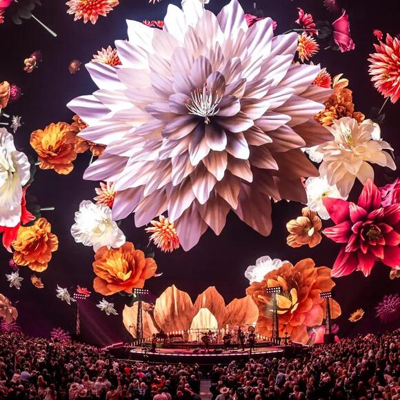 Tour Alert! Zac Brown Band Announce 2026 'Love & Fear' Tour - See the ...