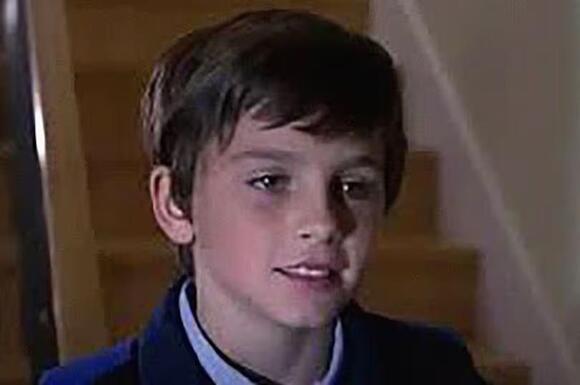 Timothée Chalamet looks completely unrecognizable in his debut TV role ...