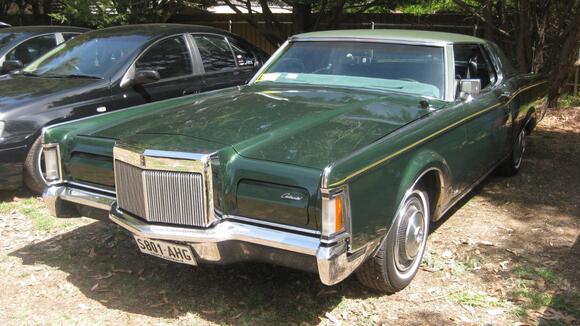 10 classic cars that felt expensive long before luxury became normal ...