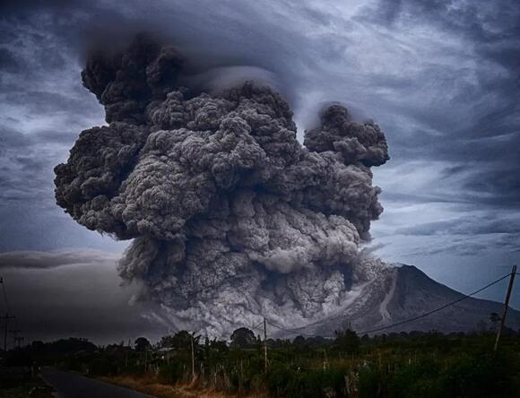 Why Do Volcanoes Erupt? The Fiery Science Beneath Earth’s Surface ...