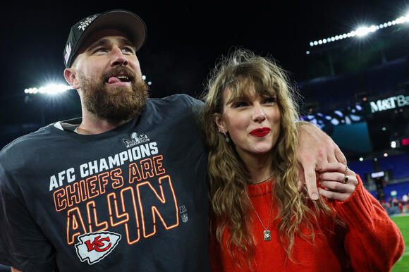 Travis Kelce Reveals the Best Gift He's Ever Given Taylor Swift - NewsBreak
