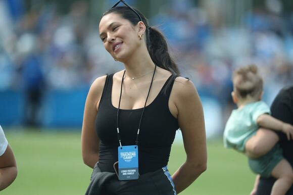 Jared Goff's Wife Flexes Lions QB With Three-Word Message - NewsBreak