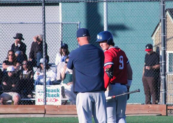 Lake Oswego baseball remains tied atop Three Rivers League standings ...