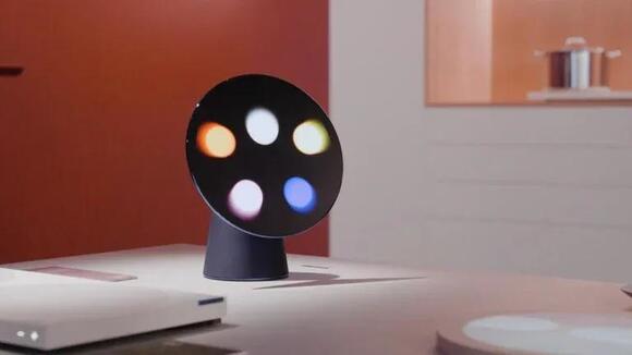 Samsung’s New 'Project Luna' AI Desktop Companion Has Ballie Spirit ...