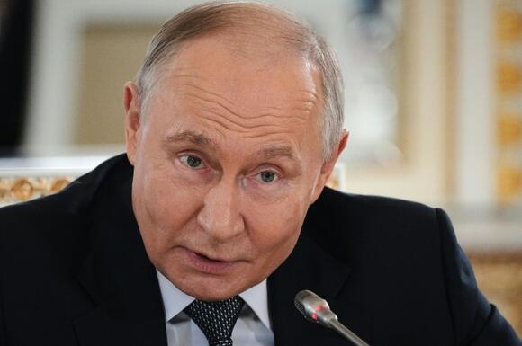 In open letter to Putin, Zelensky calls for meeting and ceasefire ...