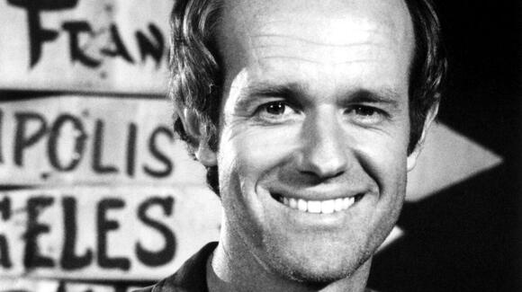 ‘M*A*S*H’ Star Mike Farrell Reveals What Shocked Him on First Day on ...